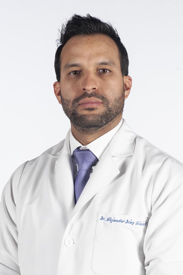 Médica Sur: Acerca del médico