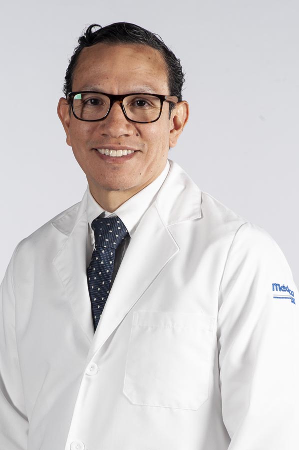 Médica Sur: Acerca del médico