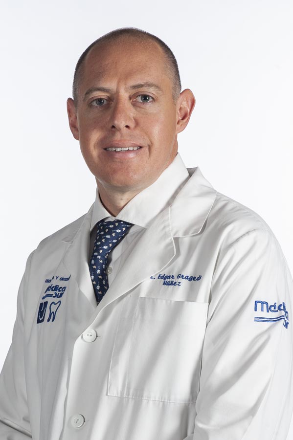 Médica Sur: Acerca del médico