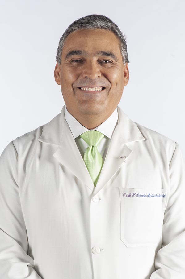 Médica Sur: Acerca del médico