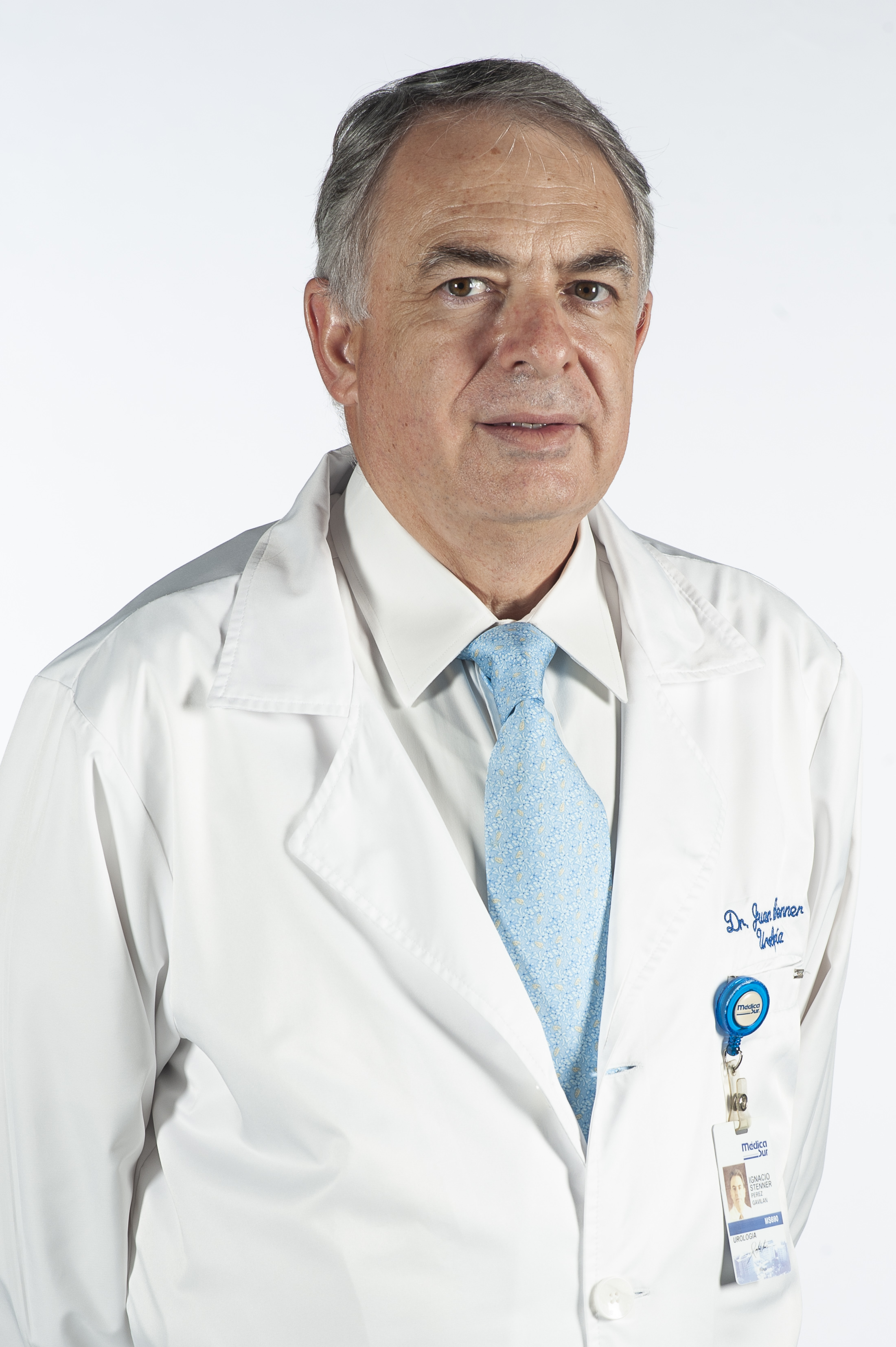 Médica Sur: Acerca del médico