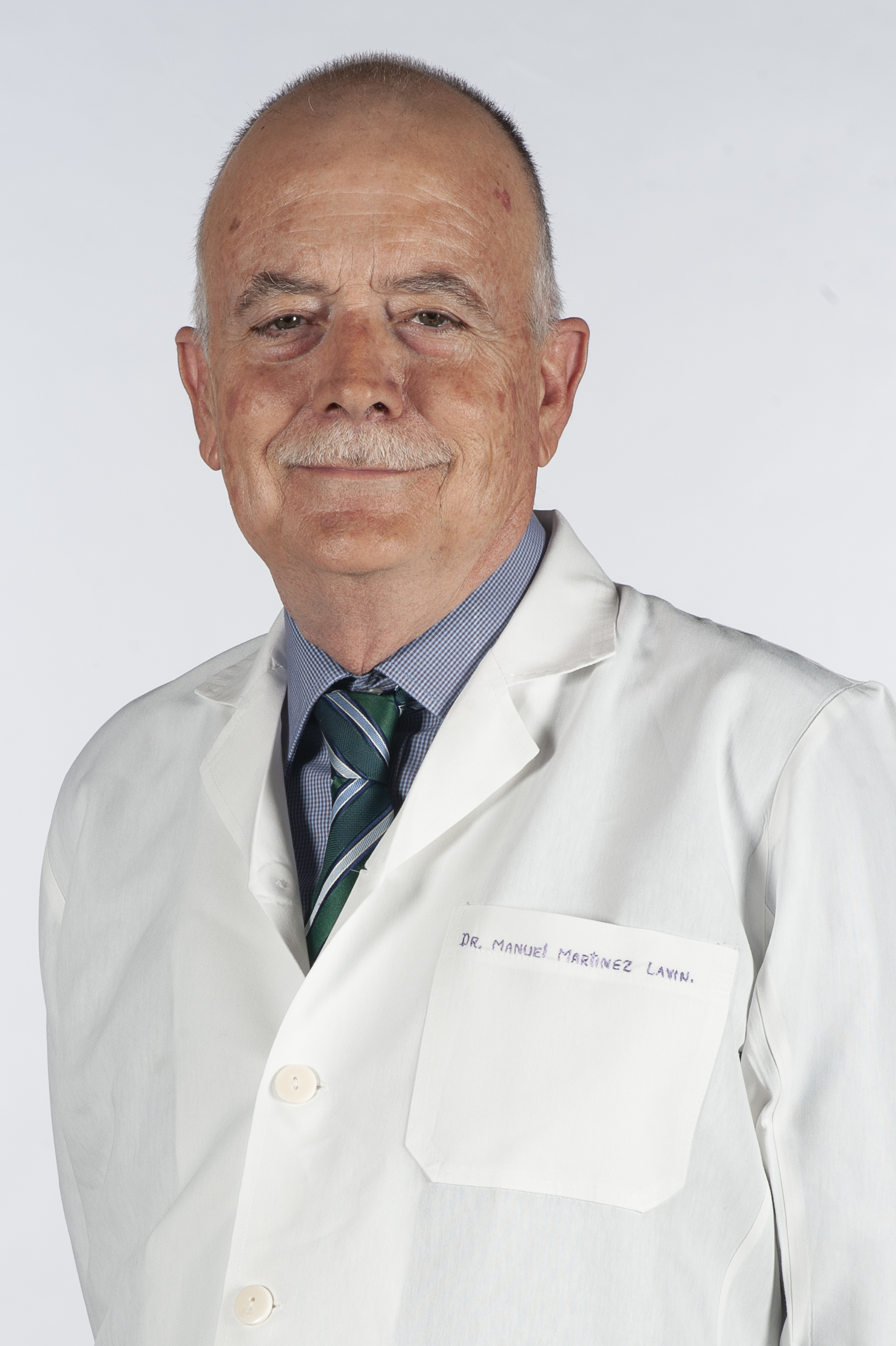 Médica Sur: Acerca del médico